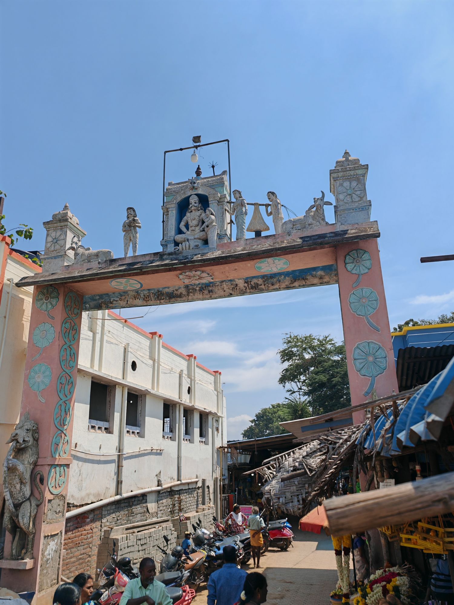 Sri Pandi Muneeswaran Temple – daily musings